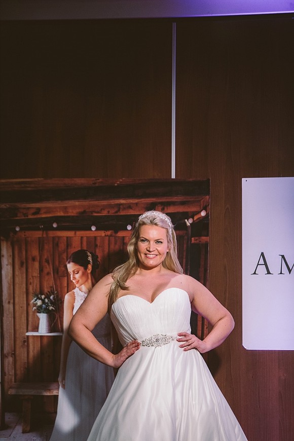Amanda Wyatt 2016 Collection, Promises of Love.